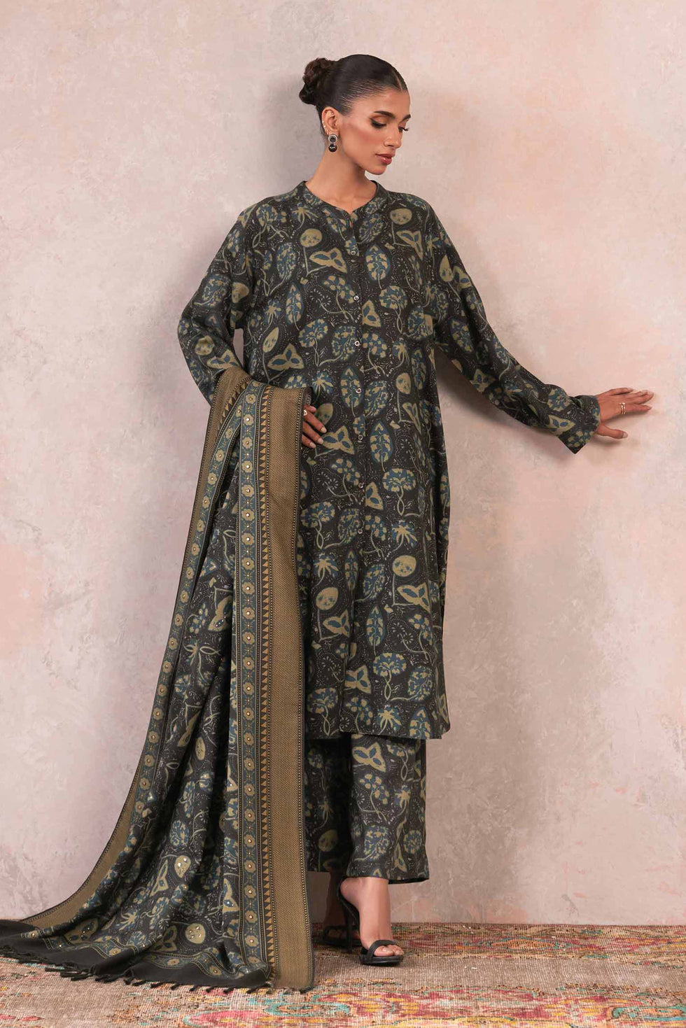 Formal dresses for women online in Pakistan| Nishat Boutique